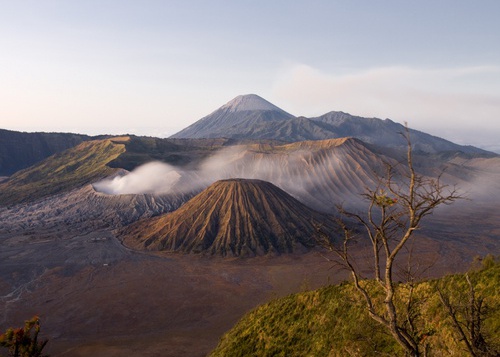 Главные достопримечательности острова Ява, цены на 2024 год. Подбор тура